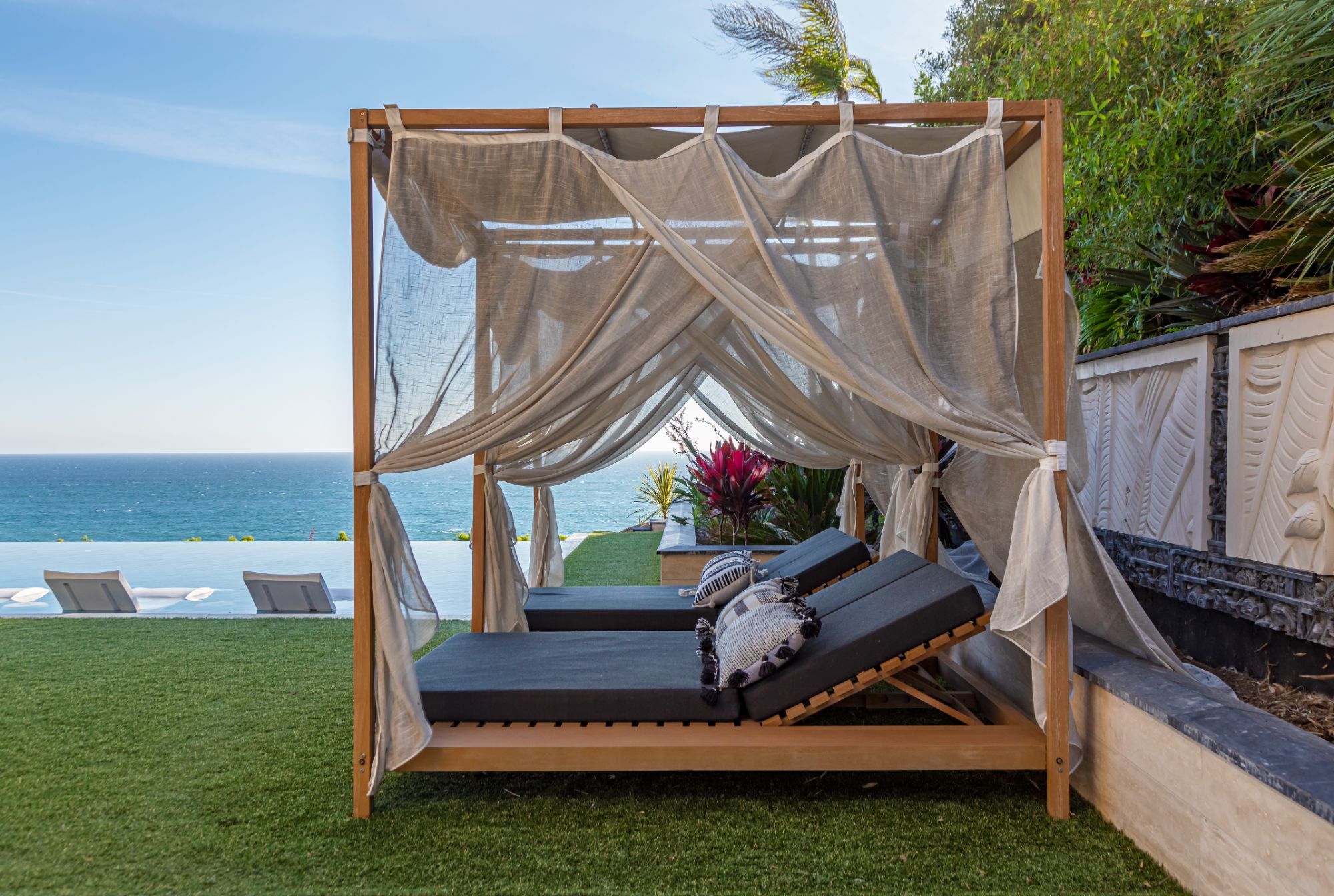 11870 Ellice St - Presented by Branden Williams & Rayni Romito Williams